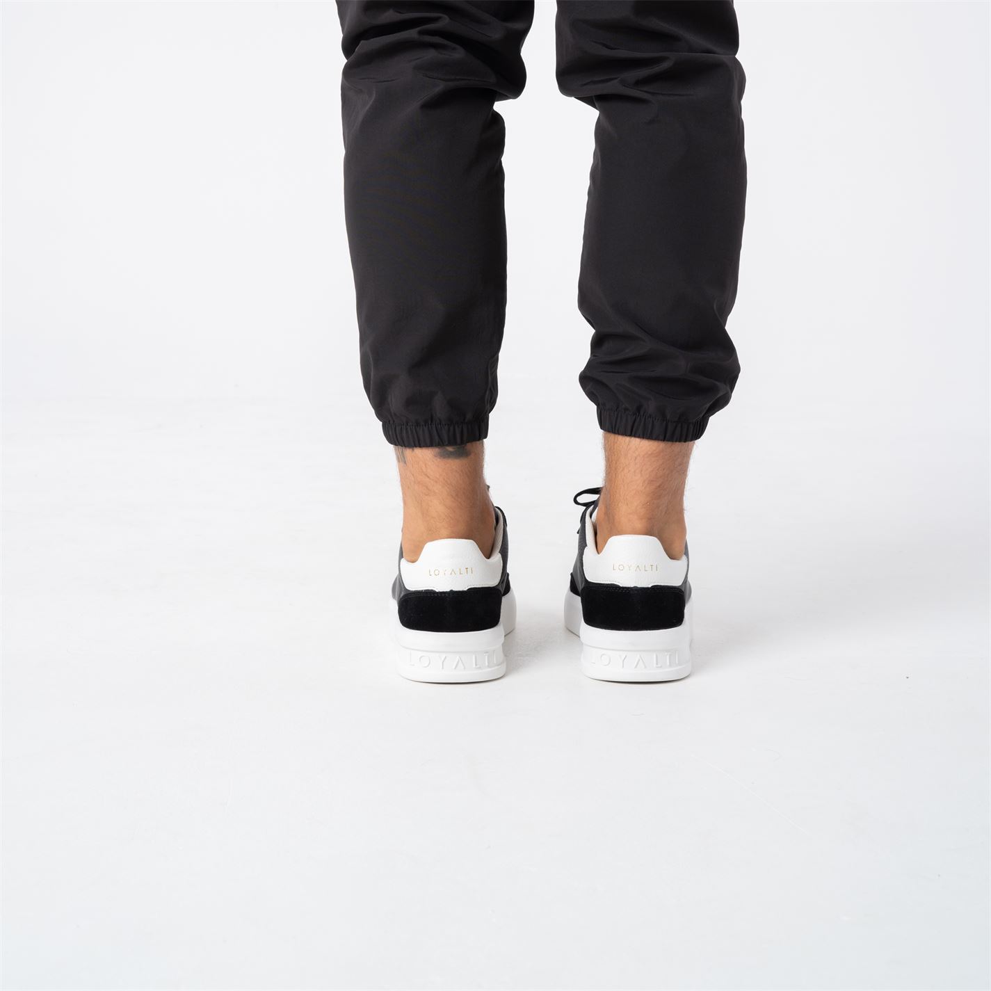 Loyalti | Deuces Trainers | Low Trainers | FRASERS