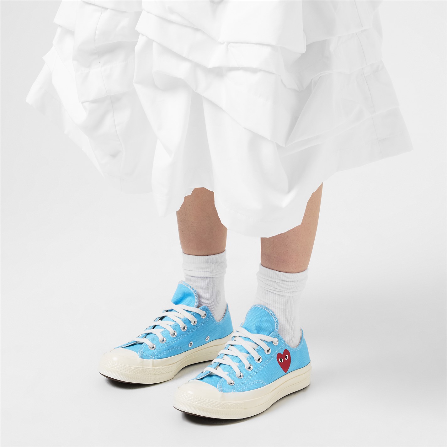 COMME DES GARCONS PLAY | X Converse Chuck 70 Peeping Heart Low Trainers ...