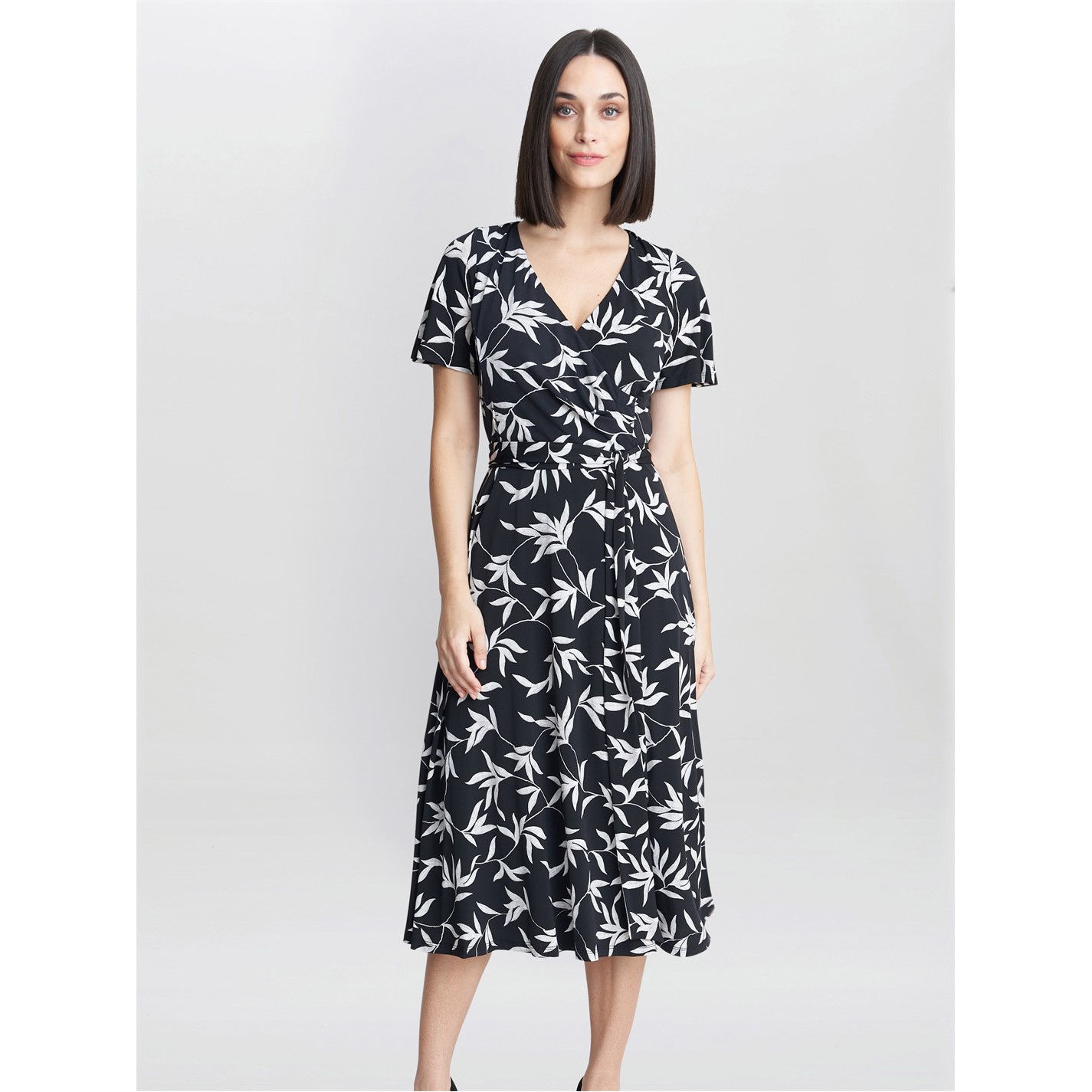 Gina Bacconi | Emma Fit And Flare Dress | Black / Offwhite | FRASERS