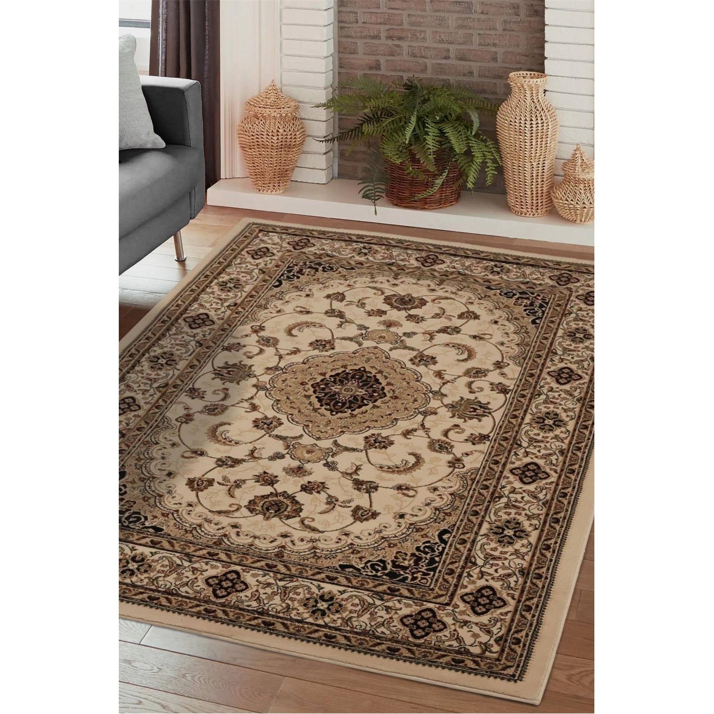 Homemaker | Victoria Traditional Rug Cream | Cream | FRASERS