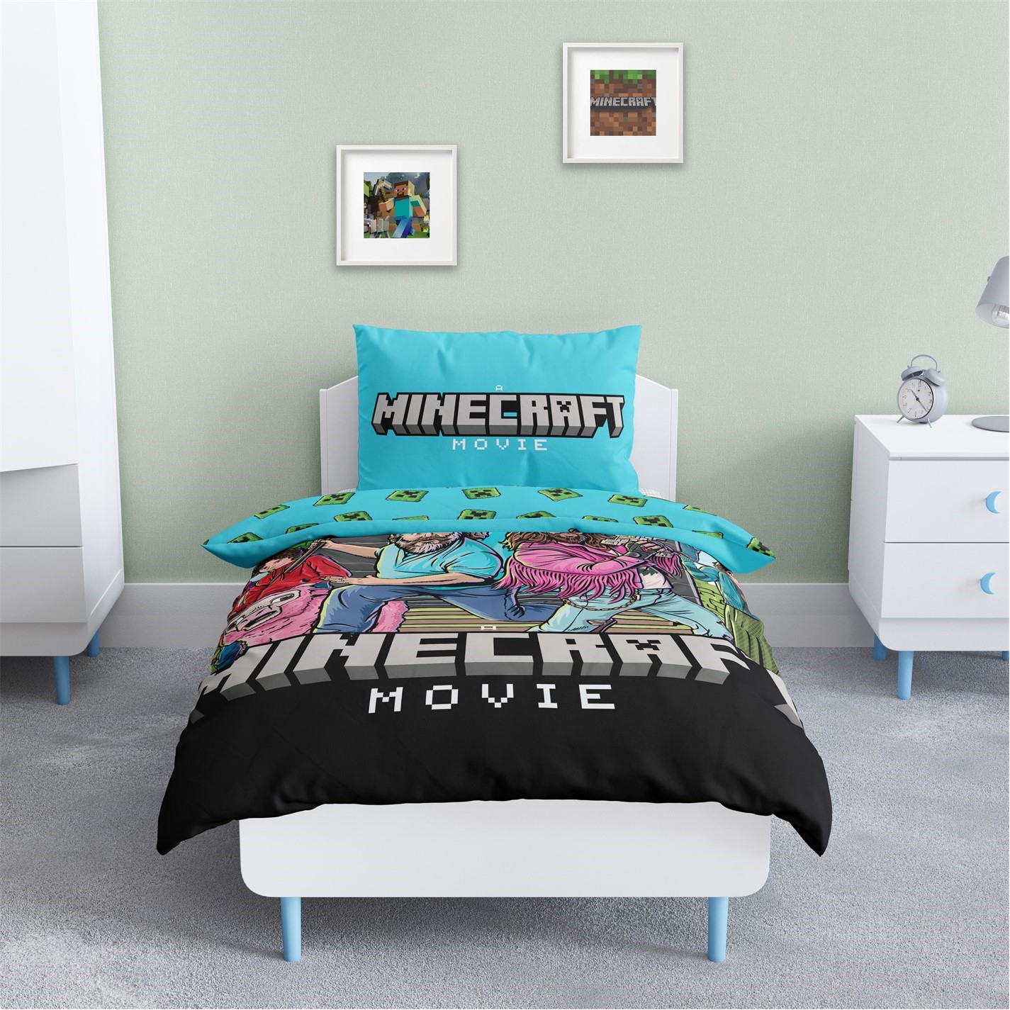 Minecraft | Minecraft Movie Squad Single Panel Duvet | Multi | FRASERS