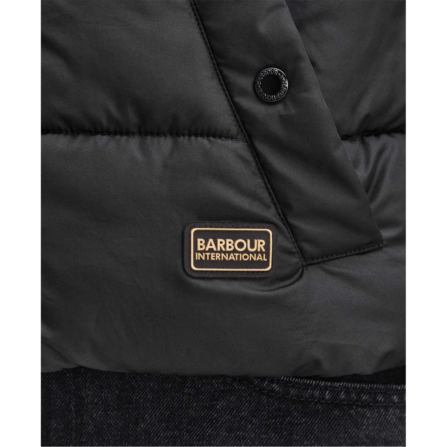 Barbour International | Webber Convertible Puffer Jacket | Short Puffer Jackets | FRASERS