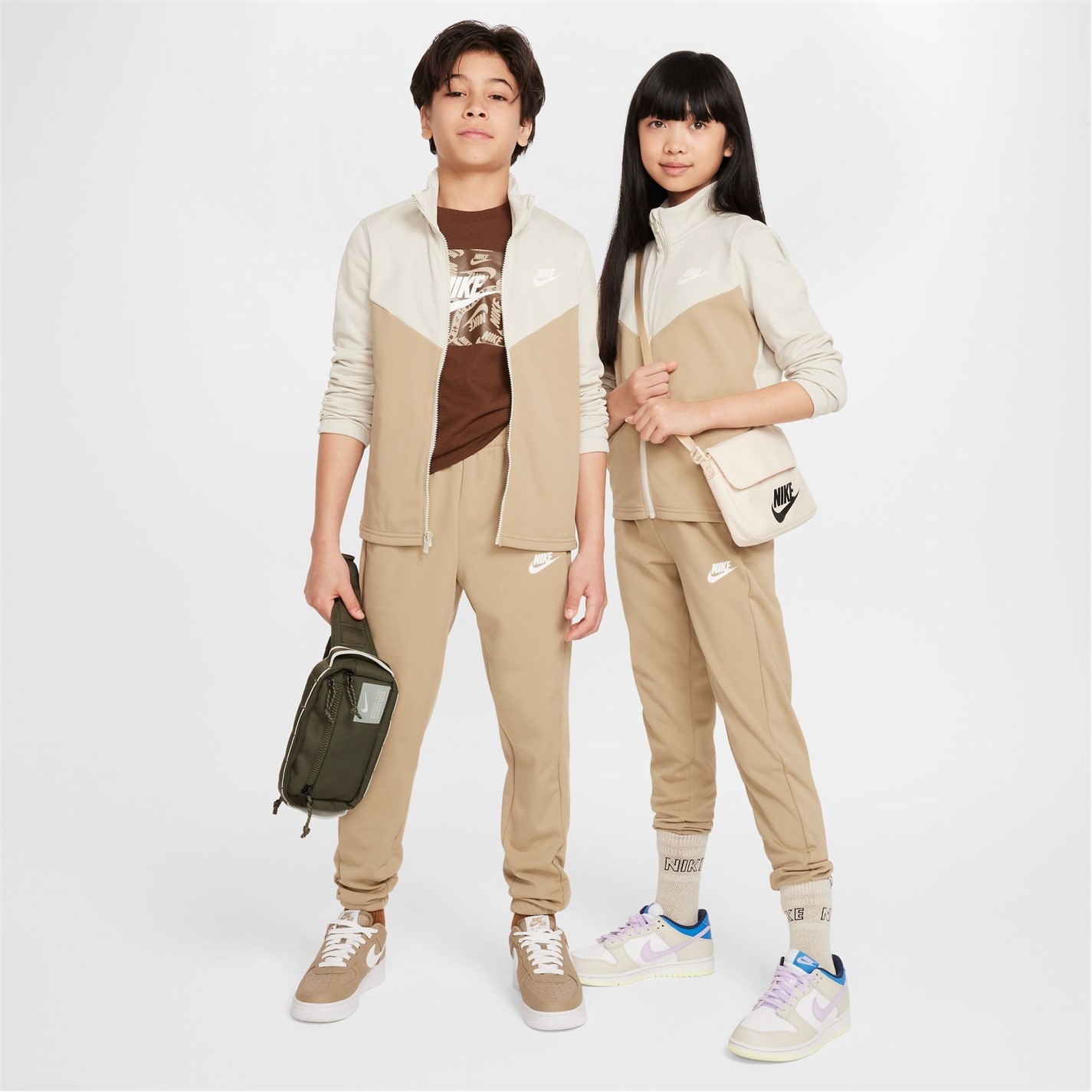 Nike | NSW Poly Tracksuit Juniors | Poly Tracksuits | FRASERS