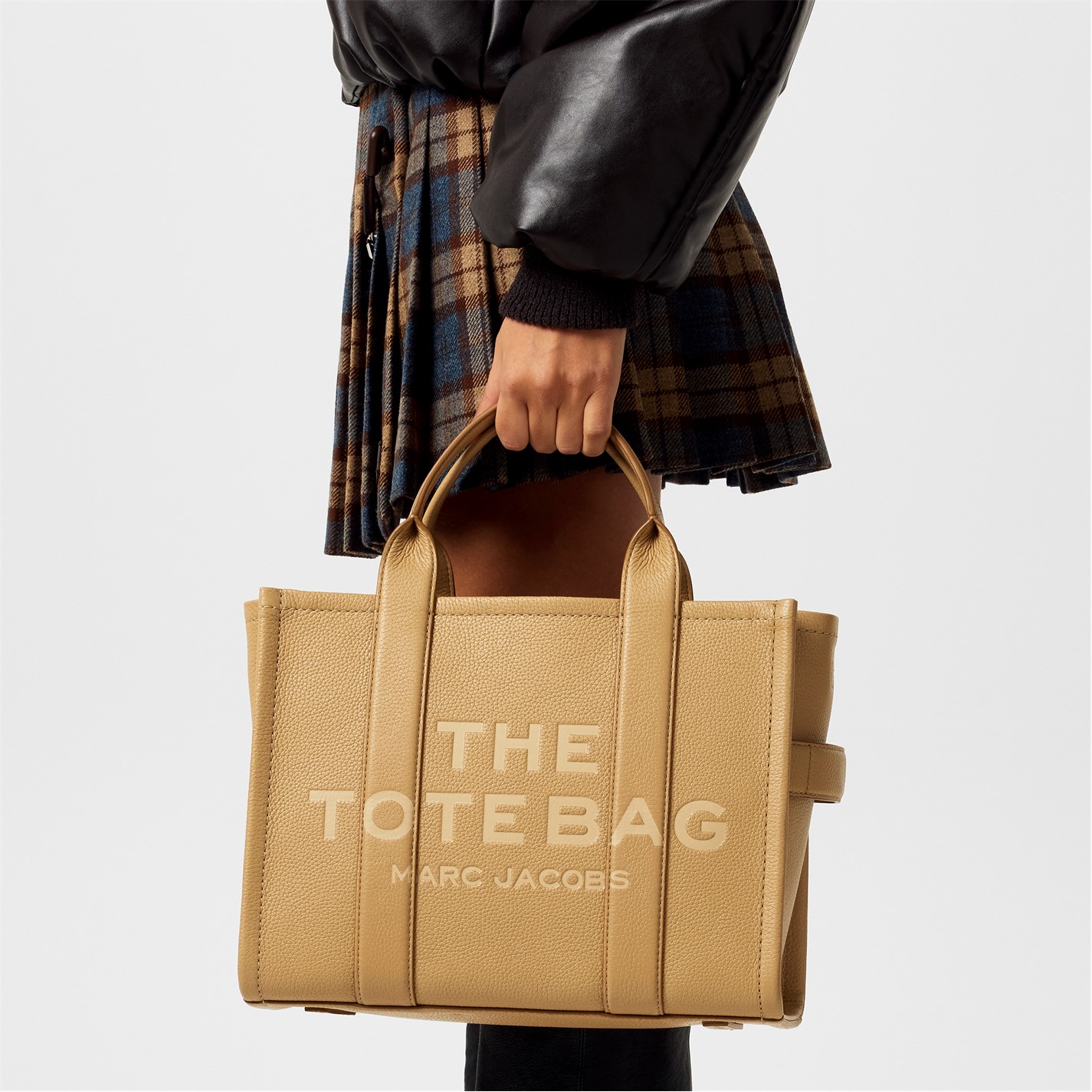 MARC JACOBS | Medium Leather Tote Bag | Tote Bags | FRASERS