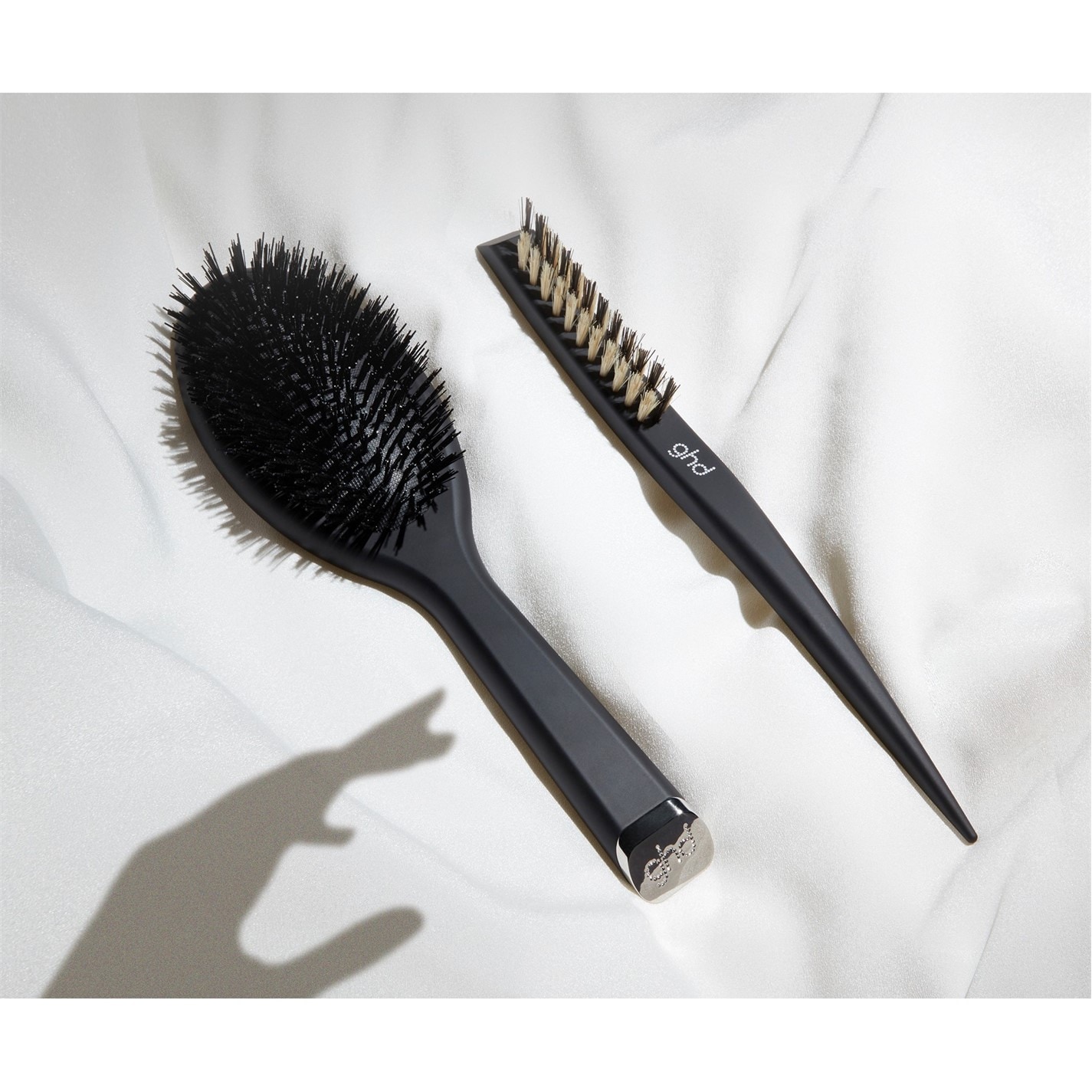 GHD | Narrow Dressing Brush | Black | FRASERS