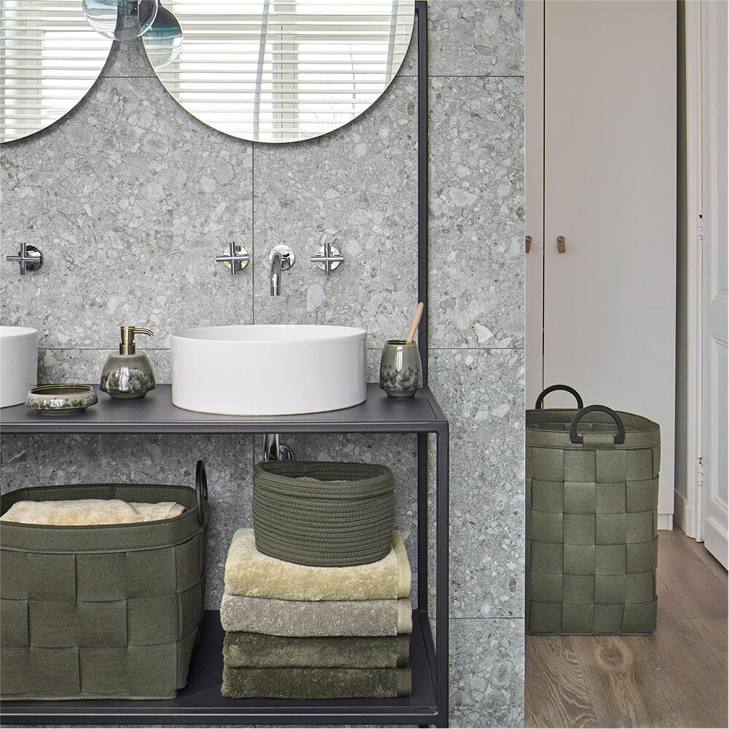 Aquanova | London Towel | Towels | FRASERS