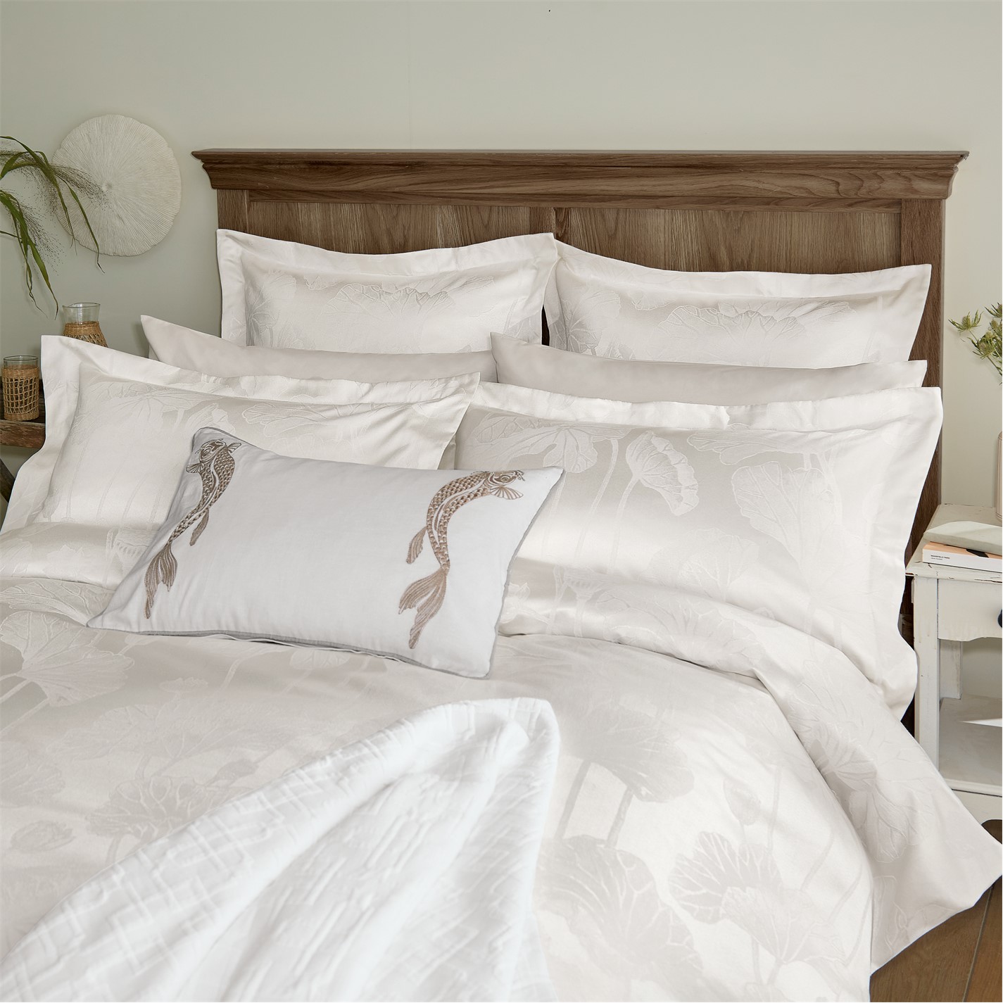Sanderson | Lotus Leaf Cotton Duvet Cover | Ivory | FRASERS