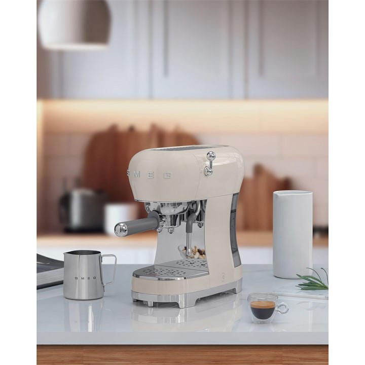 Smeg | Espresso Coffee Machine | Cream | FRASERS
